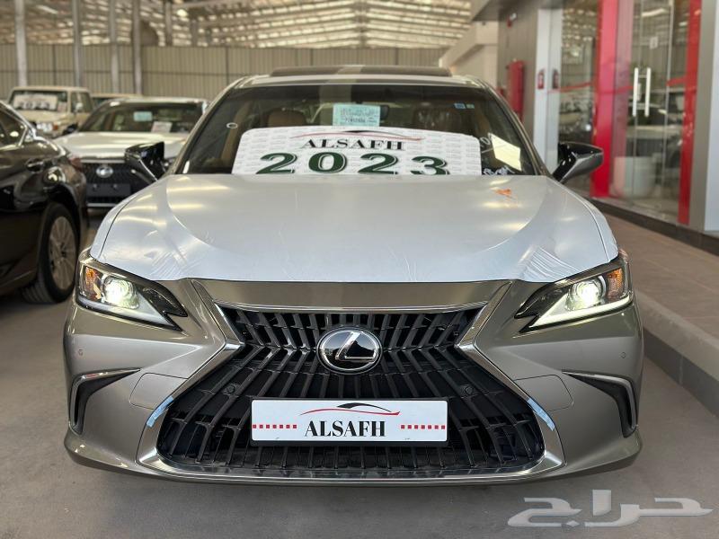 لكزس ES 250 AA موديل 2023 لدي الصفح الأقل سعرا - موقع حراج