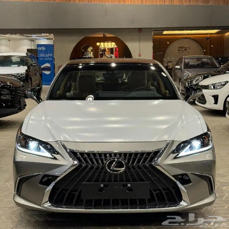 لكزس ES350 cc 2023 نص فل لون تيتانيوم - موقع حراج