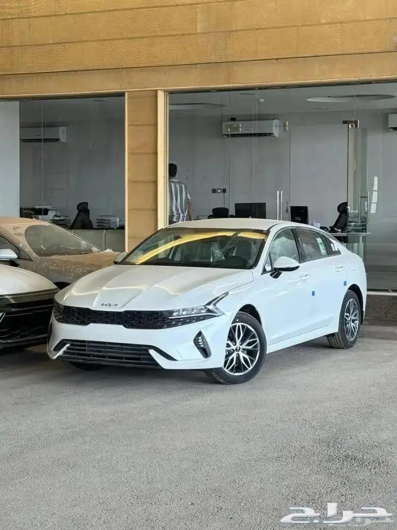 كيا K5 مكينة 2000 استاندر 2023 عرض خاص - موقع حراج