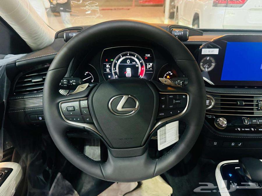 لكزس LS350 2024 ماشي 5الف كم | موقع حراج