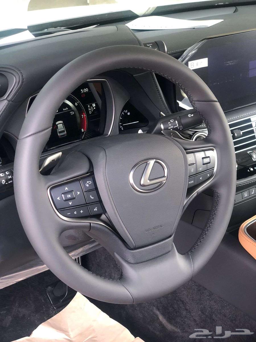 لكزس LS 350 AA 2025 سعودي بنزين أسود - أبيض | موقع حراج