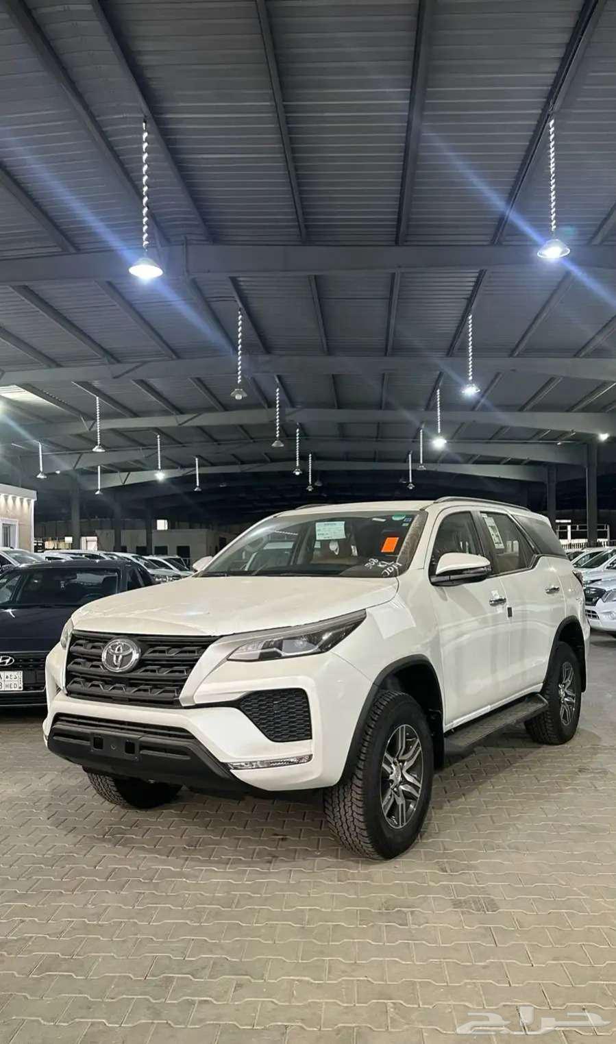 تويوتا فورتشنر GX2 4 4 ديزل 2025 | موقع حراج