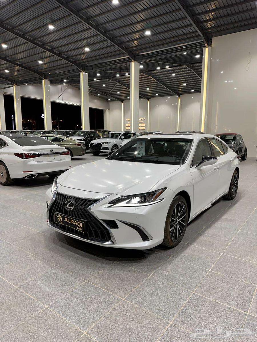 لكزس - ES300 Bh هايبرد - 2024 - نص فل - خليجي | موقع حراج