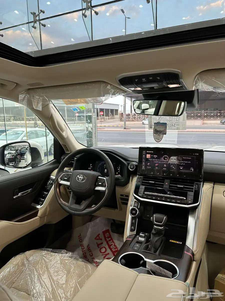 تويوتا GXR L4 بنزين 2025 عبداللطيف جميل | موقع حراج