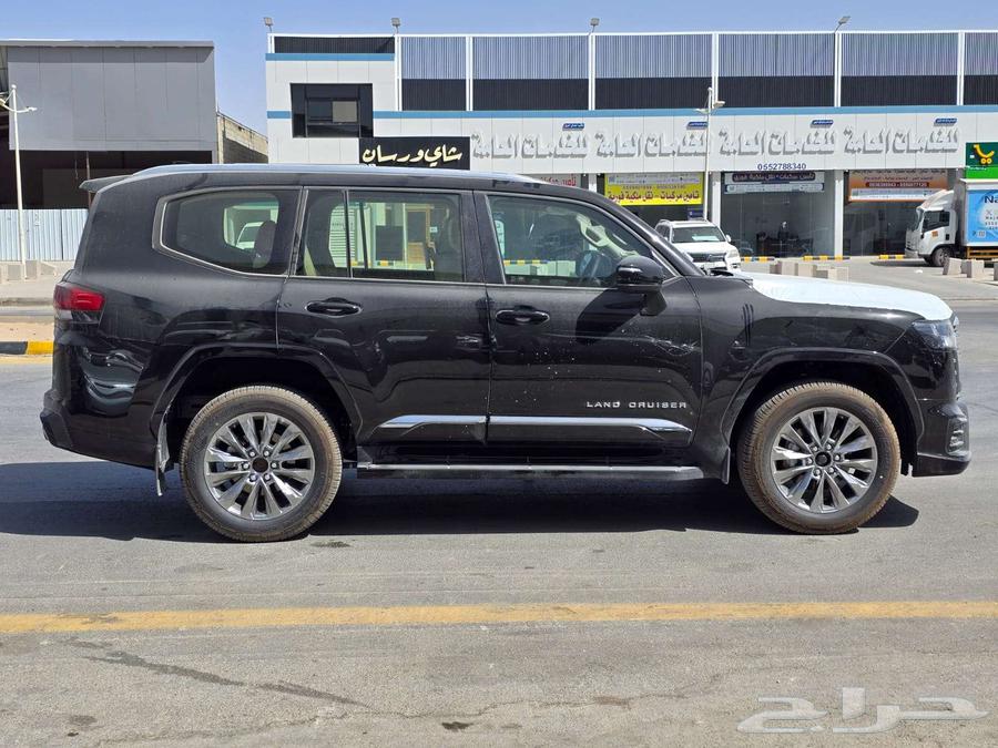 تويوتا لاندكروزر GXR 5 S بنزين 2025 كاش و اقساط | موقع حراج