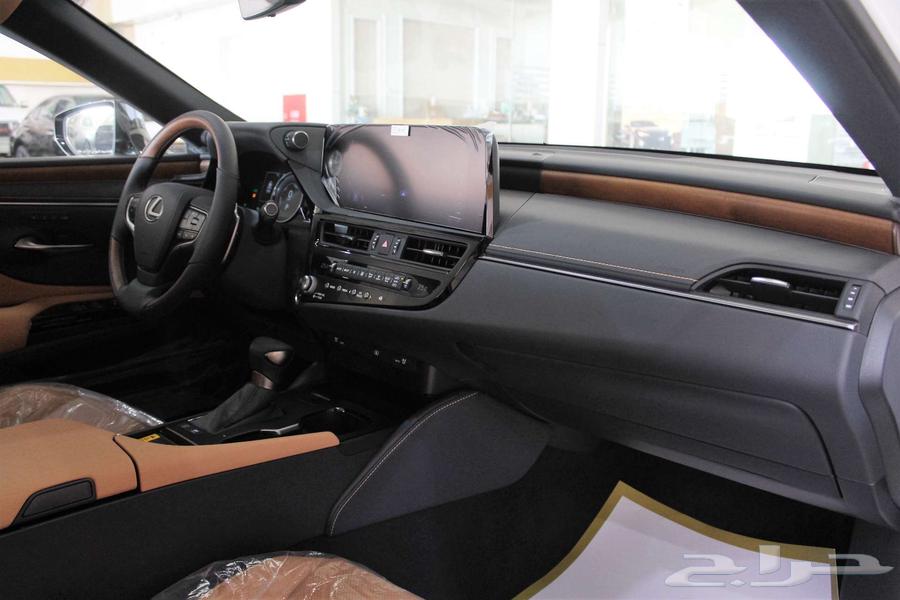 لكزس - ES300 Bh هايبرد - 2024 - نص فل - خليجي | موقع حراج