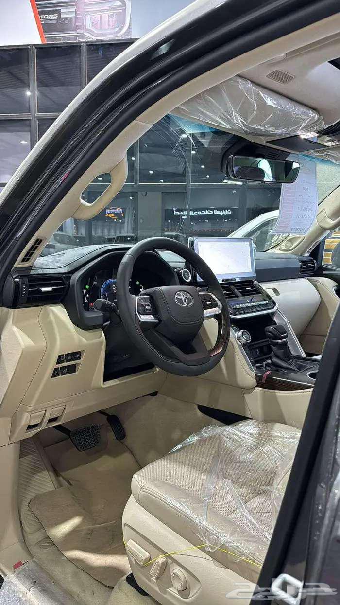 تويوتا لاندكروزر GXR L5 فل كامل خليجي 2025 | موقع حراج